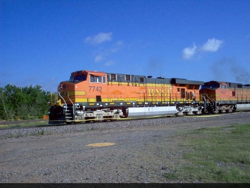 BNSF 7742